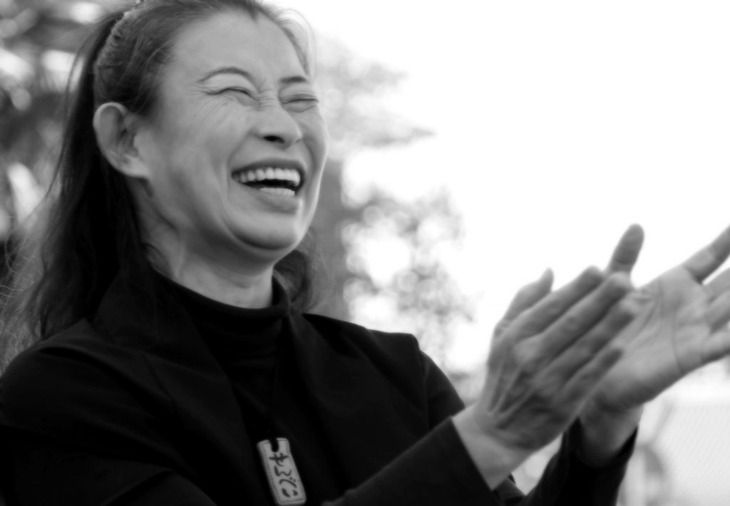 駄菓子屋のせんべいさん | 心躍り 笑顔耀く せんべいの紙芝居